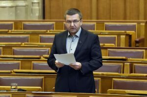 Minimálbér 2023: a kormány a járulékcsökkentések terén "elment a falig ...